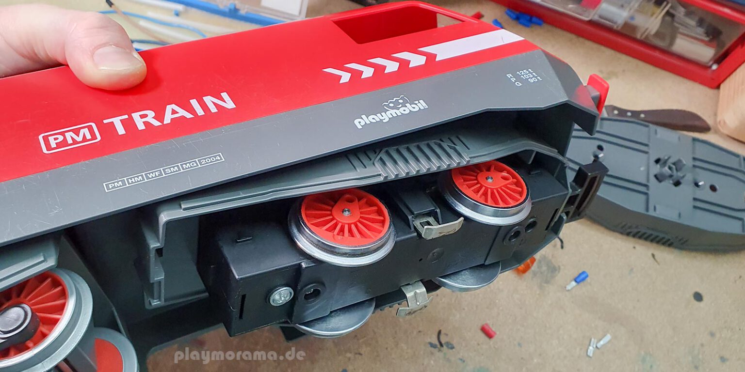 Umbau Playmobil RC-Train auf Elektromotor - playmorama.de